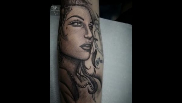 Tatuajes de gitana para mujer: diseños y significado para tu piel - Federación Kamira ...